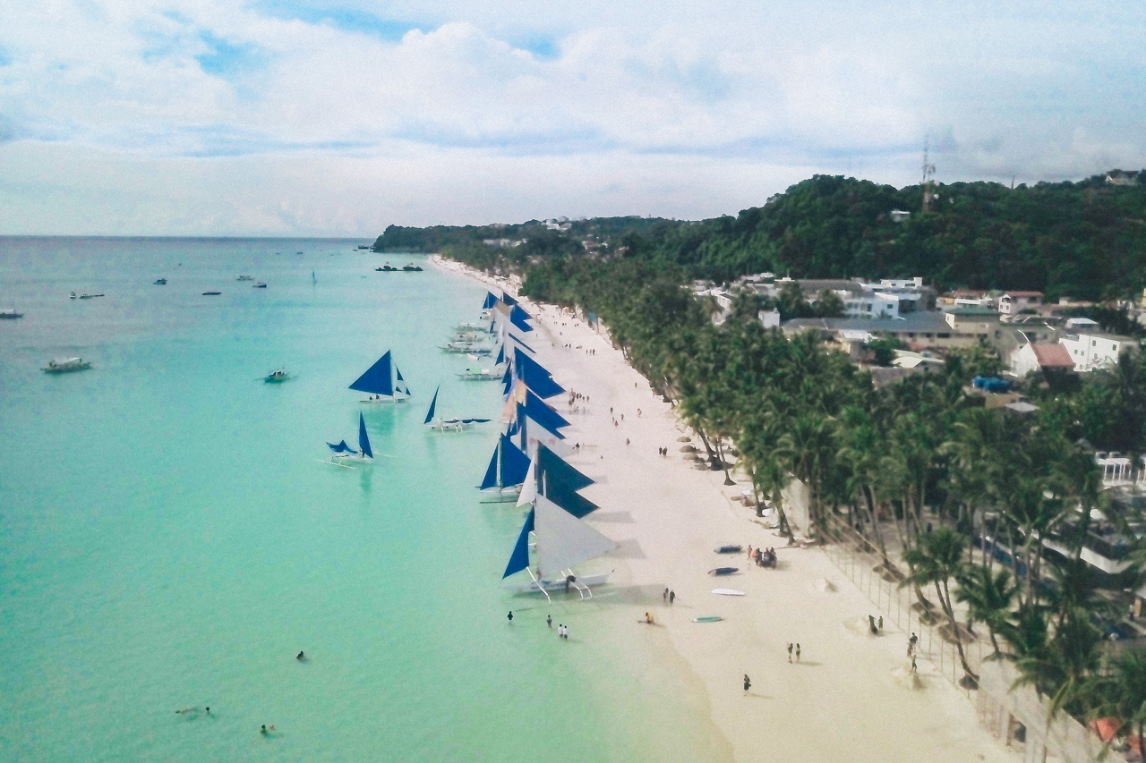 Boracay: Boracay Island ~ White beach and sunset｜ボラカイ：ボラカイ島〜ホワイトビーチと ...