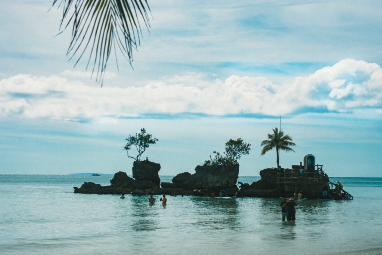 Boracay: Boracay Island ~ White beach and sunset｜ボラカイ：ボラカイ島〜ホワイトビーチと ...