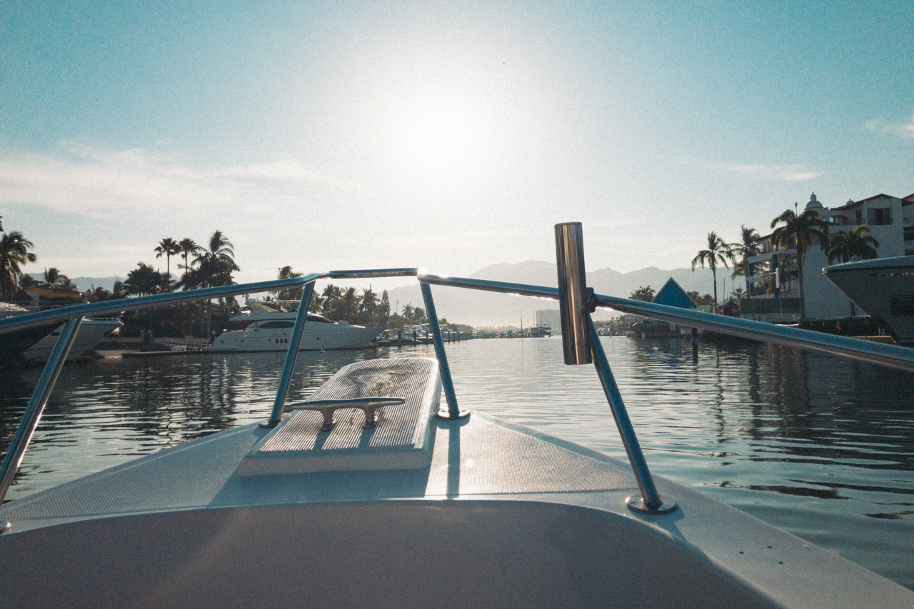 Puerto Vallarta: Hidden Beach in Marietas Islands｜マリエタス島の隠されたビーチ - 世界23 ...